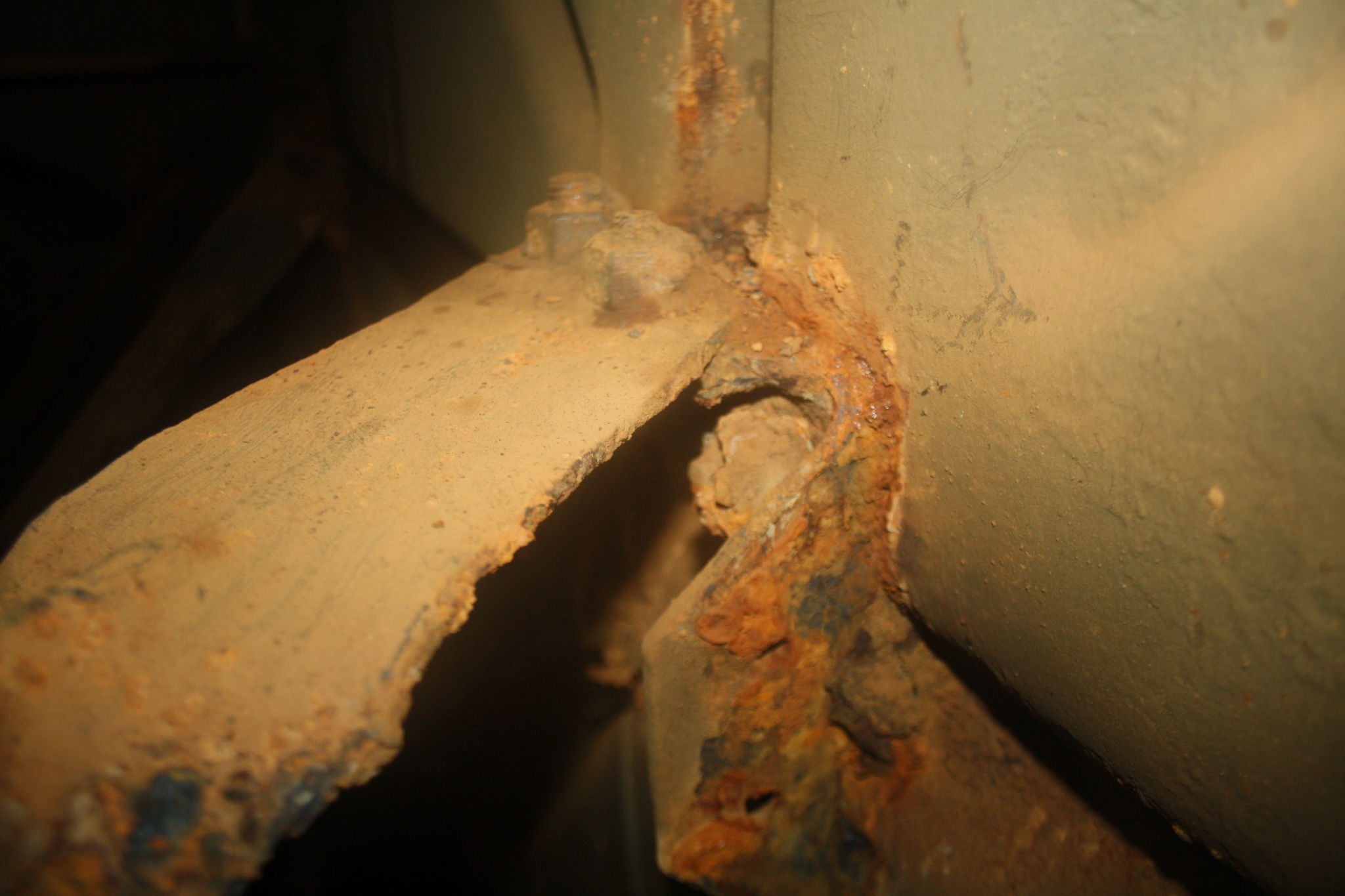 Can A Damaged Water Tank Be Repaired?